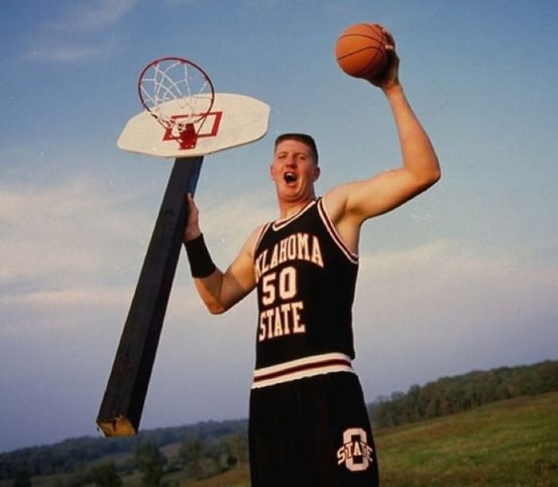 [Portrait] Bryant Reeves, au ranch et cetera – Basket Retro