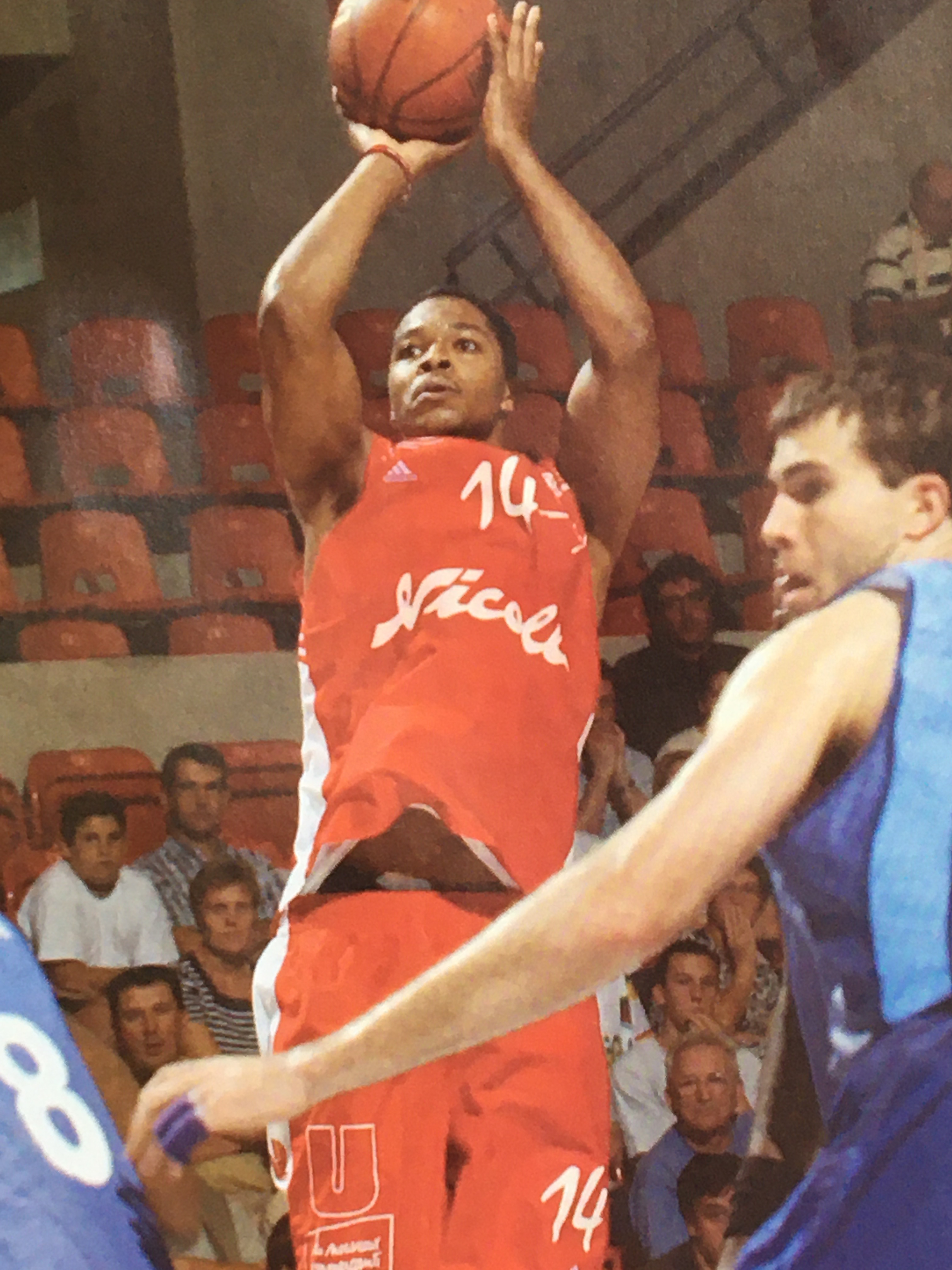 DeRon Hayes, 40 ans de passion – Basket Retro